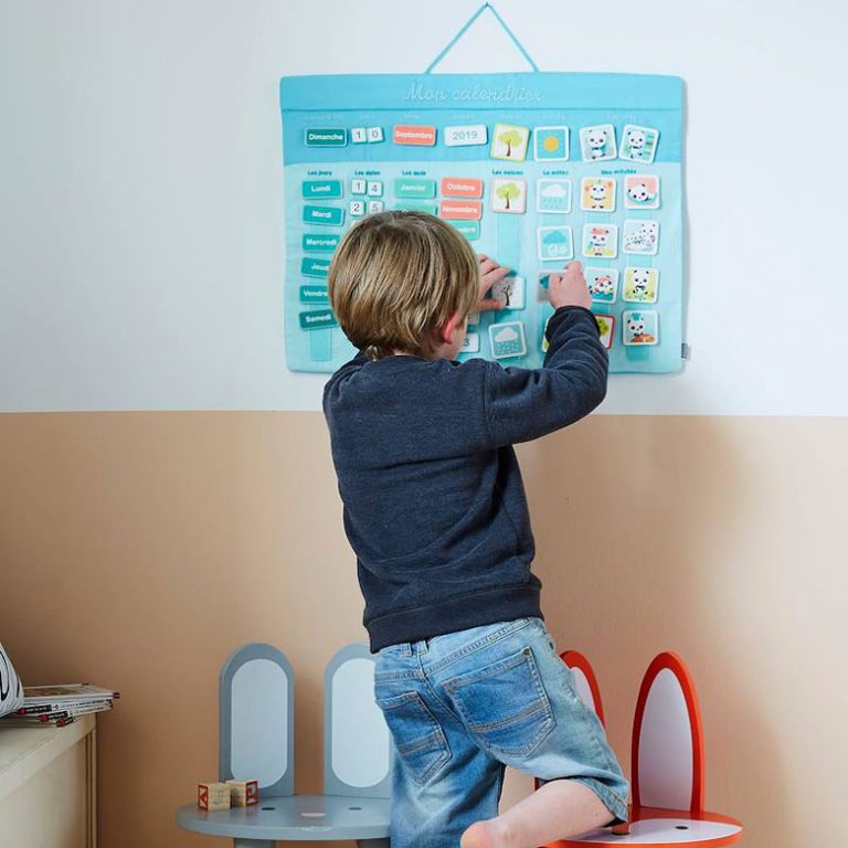Semainier enfant : 10 modèles ludiques pour apprivoiser le temps