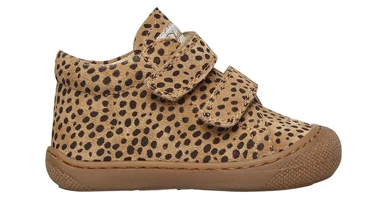 Chaussures bébé premiers pas : 12 modèles souples top confort