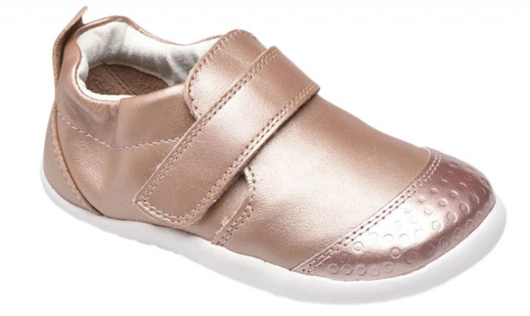 Chaussures bébé premiers pas : 12 modèles souples top confort