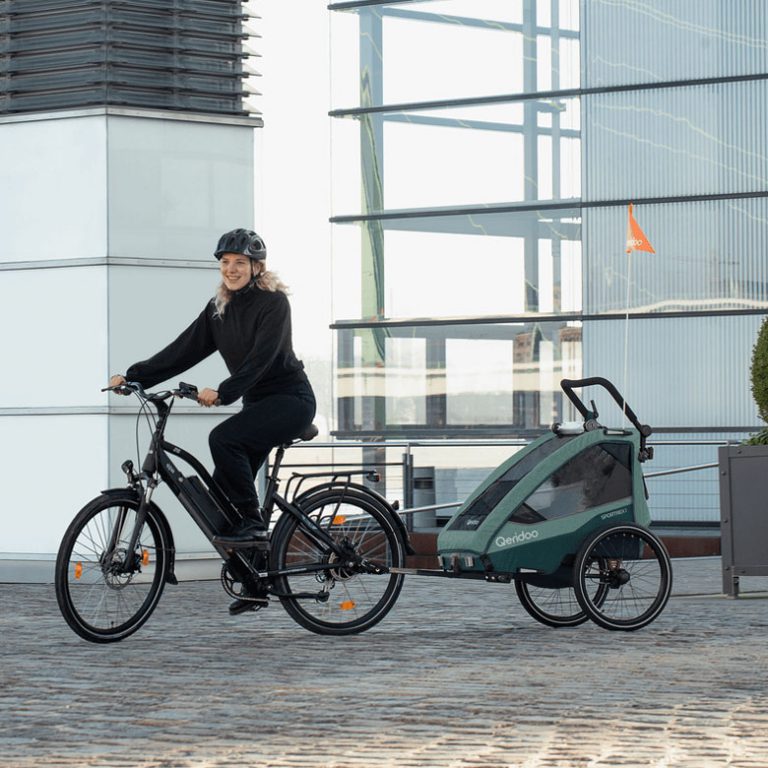 Remorque vélo : 5 modèles polyvalents pour bébé